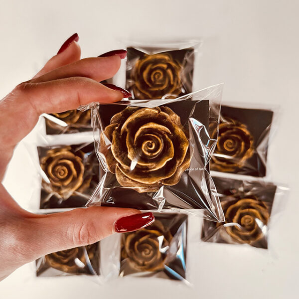 Gold Chocolate Rose – 88 Degrees Chocolate